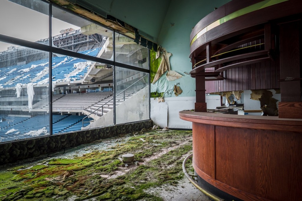 The Pontiac Silverdome Stadium - Abandoned Spaces