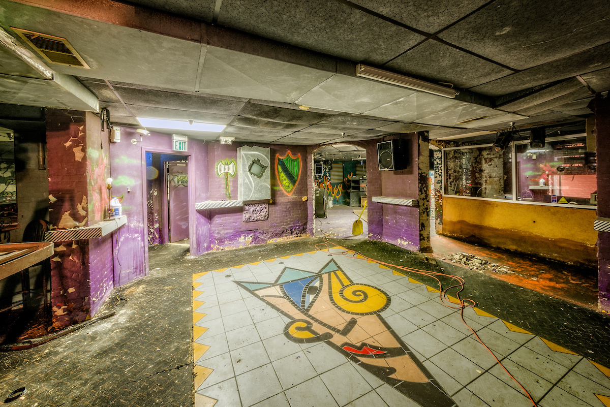 Ashlar Hall - Prince Mongo's Palace (13) - Abandoned Spaces