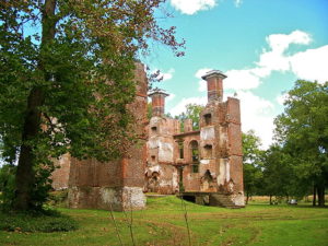 The ruins of the Rosewell Plantation house in Virginia, USA: A silent ...