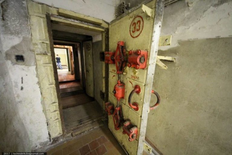 Zeppelin Bunker sealed up after WW2: The key communications center of ...