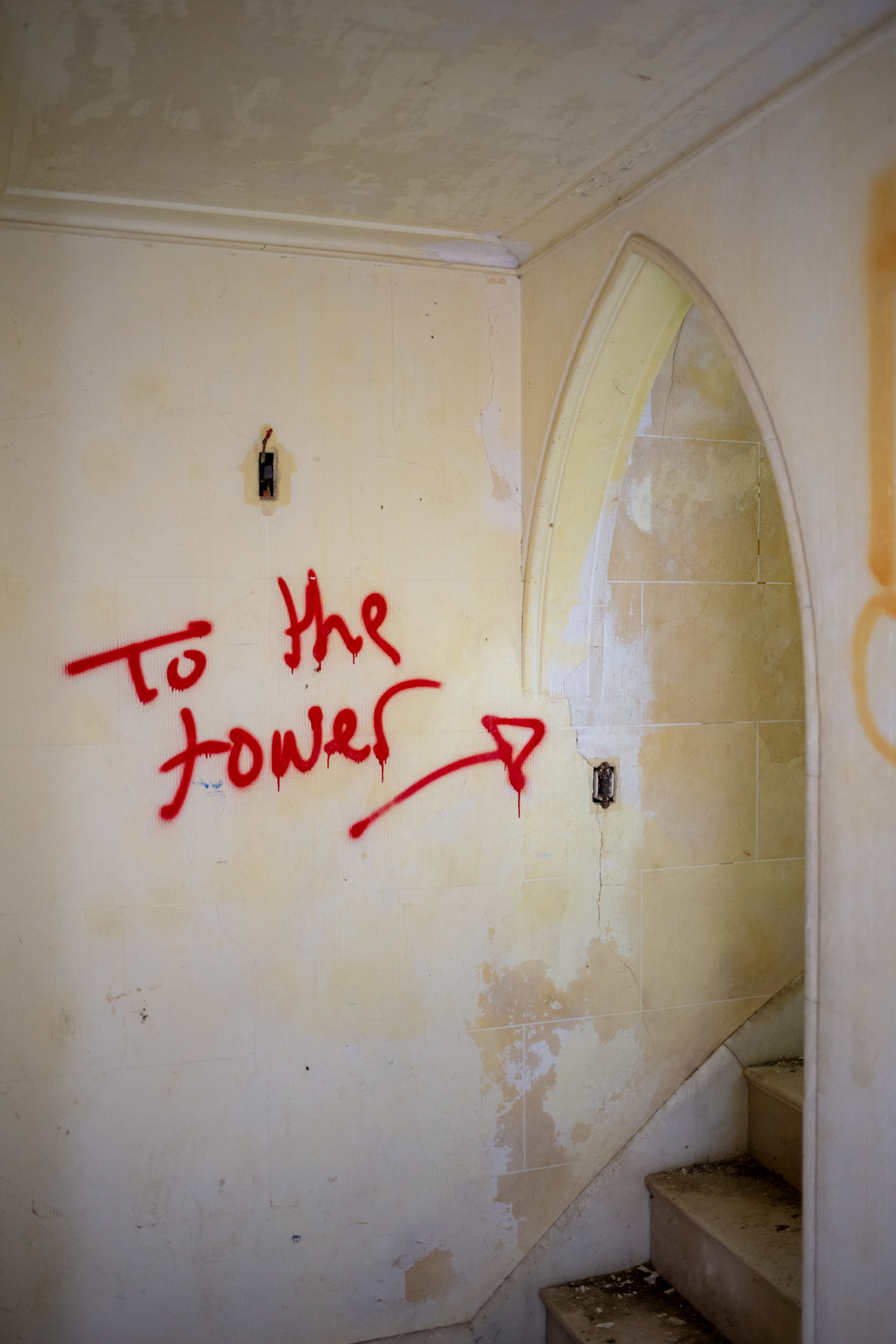 The Derelict Dundas Castle in New York - Abandoned Spaces