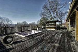 The Tiki Palace in Tennessee - Abandoned Spaces