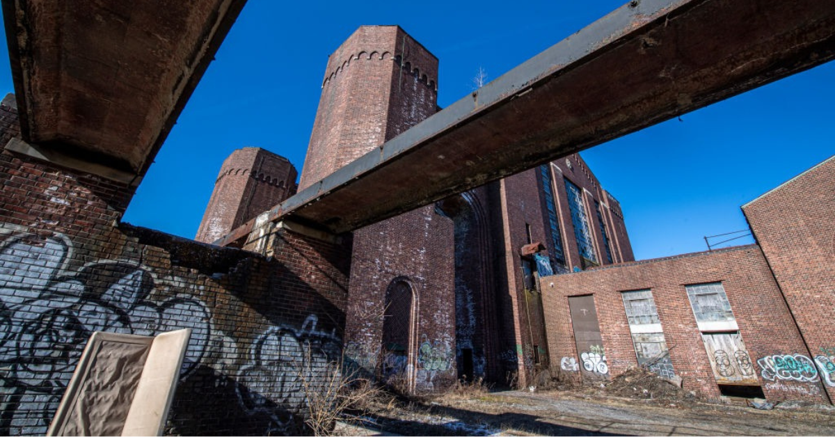 The Abandoned Pilgrim State Hospital Was Once The World's Largest ...